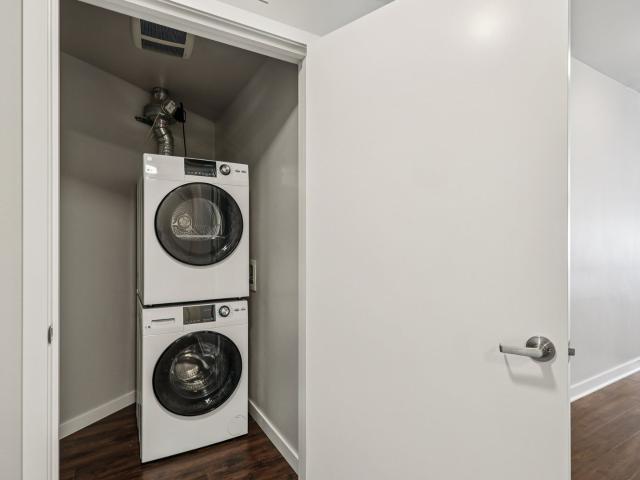 2 BR, 1 BA Apartment 11801 97th Lane NE, Kirkland, WA 98034