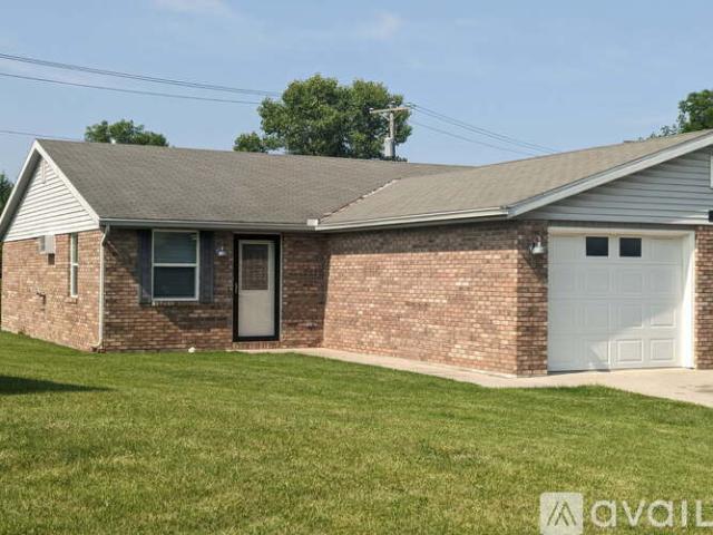 2 BR, 1 BA Apartment 1180 Westerly Drive, Unit B, Lima, OH 45805