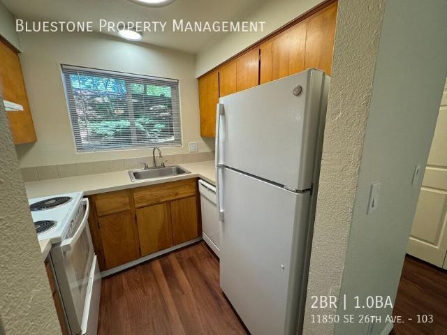 2 BR, 1 BA Apartment 11850 SE 26th Ave Milwaukie, OR 97222