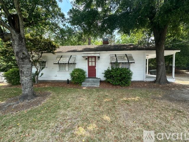 2 BR, 1 BA Apartment 118 S College St, Statesboro, GA 30458