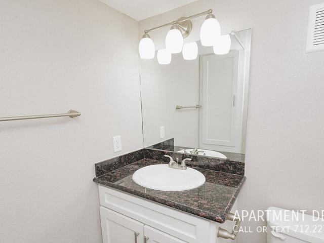 2 BR, 1 BA Apartment 11917 Martin Luther King BlvdÂ, Houston, TX 77048