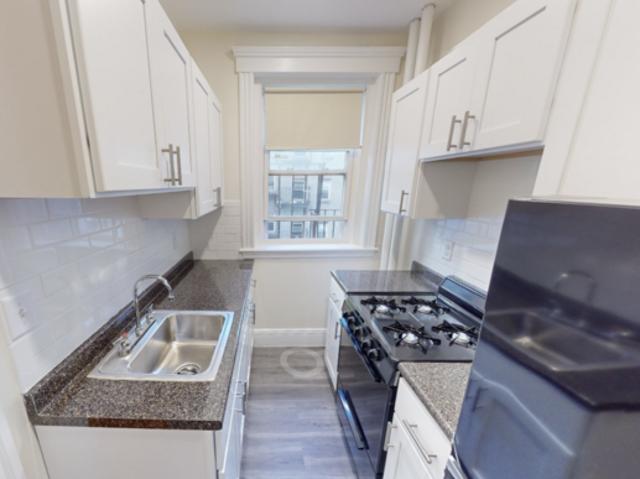 2 BR, 1 BA Apartment 1191 Boylston St, Unit 33, Boston, MA 02215