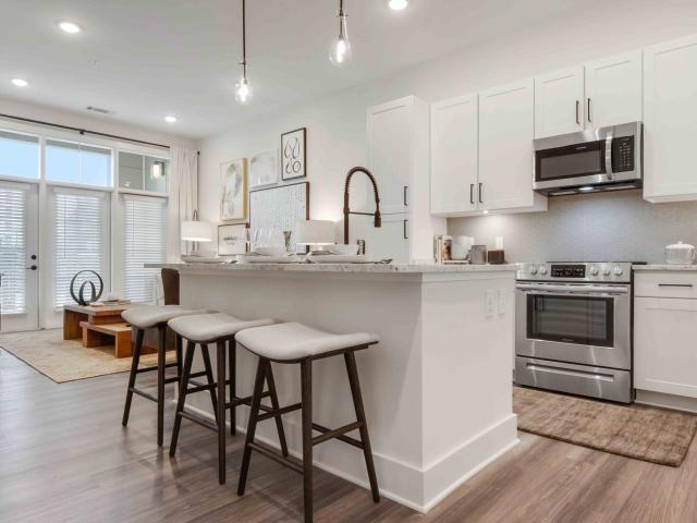 2 BR, 1 BA Apartment 11936 North Community House Road Unit 1202, Charlotte, NC 28277