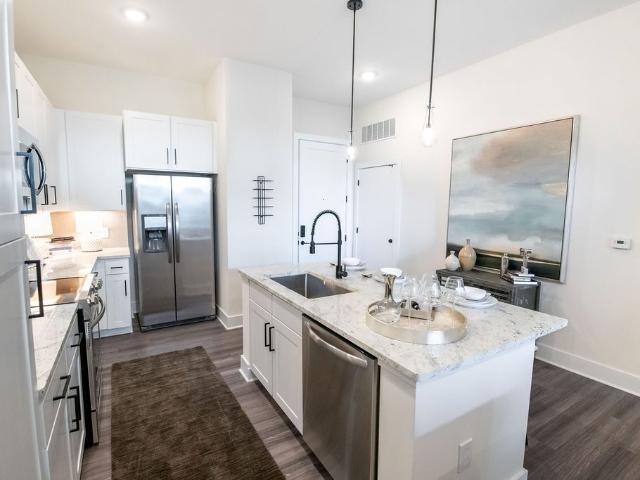 2 BR, 1 BA Apartment 11936 North Community House Road Unit 1213, Charlotte, NC 28277