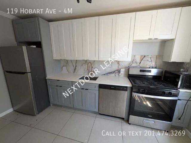 2 BR, 1 BA Apartment 119 Hobart Ave, Bayonne, NJ 07002