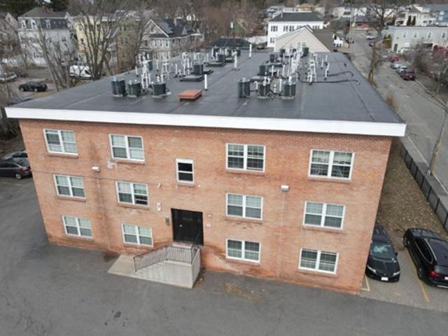 2 BR, 1 BA Apartment 11 Ashton Place, Methuen, MA 01844