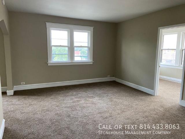 2 BR, 1 BA Apartment 11 1/2 East 29, Erie, PA 16504