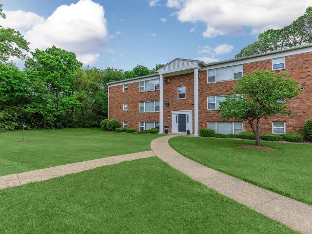 2 BR, 1 BA Apartment 1200 Happy Hollow Road Unit 211, West Lafayette, IN 47906