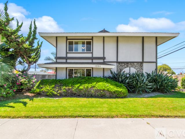 2 BR, 1 BA Apartment 12021 Bailey St, Unit 4, Garden Grove, CA 92845