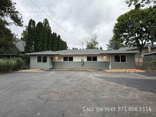2 BR, 1 BA Apartment 1202 SE Roberts Ave Gresham, OR 97080