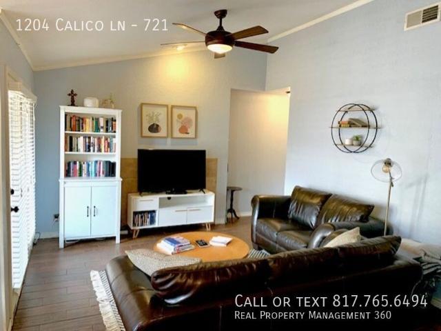 2 BR, 1 BA Apartment 1204 Calico ln, Arlington, TX 76011