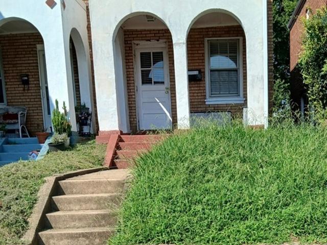 2 BR, 1 BA Apartment 1204 Wallace Street, Richmond, VA 23220