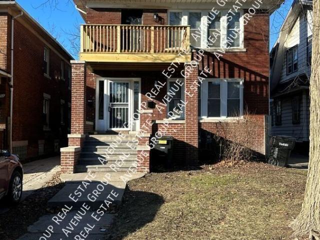 2 BR, 1 BA Apartment 12063 Cloverlawn St Uppr, Detroit, MI 48204