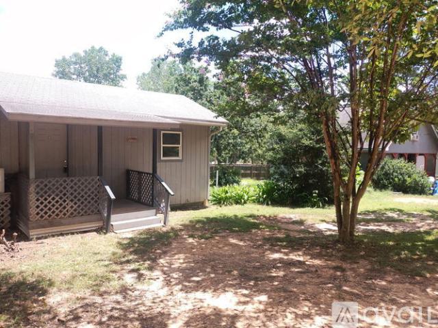 2 BR, 1 BA Apartment 120 Pine Hill Loop, Unit D, Bastrop, TX 78602