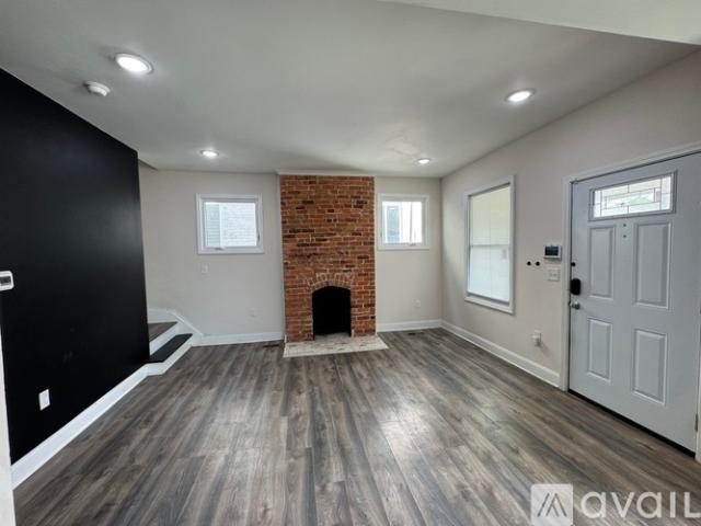 2 BR, 1 BA Apartment 1210 East Whittier Street, Columbus, OH 43206