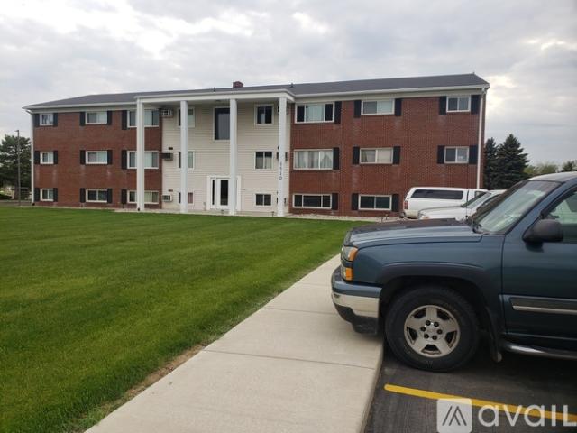 2 BR, 1 BA Apartment 1210 S BUS 127, Unit 2, Saint Johns, MI 48879
