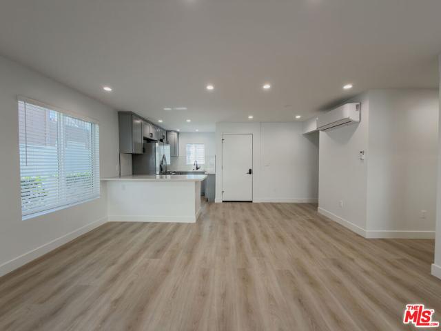 2 BR, 1 BA Apartment 1211 Beryl Street, Redondo Beach, CA 90277