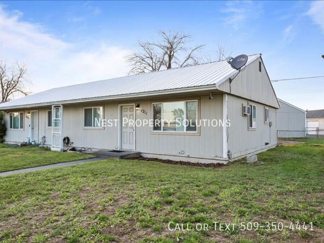 2 BR, 1 BA Apartment 1213 Vandenburg Ave, Moses Lake, WA 98837