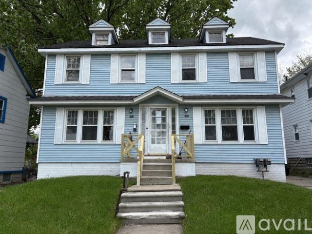2 BR, 1 BA Apartment 121 Jones St, Unit 1, Mount Clemens, MI 48043