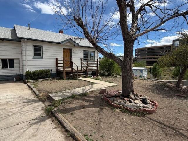 2 BR, 1 BA Apartment 1220 Ames St, Lakewood, CO 80214