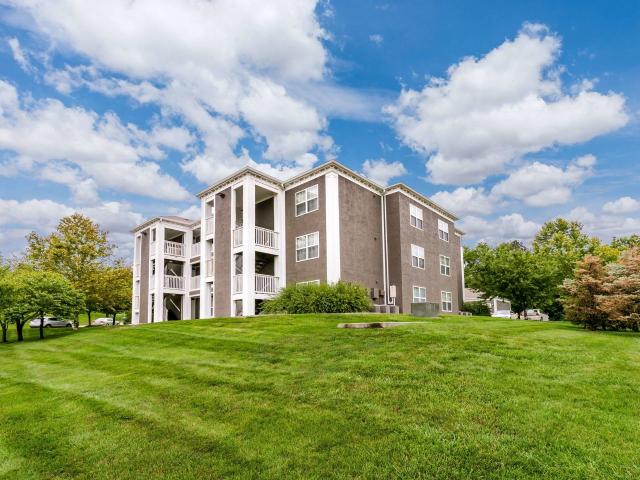 2 BR, 1 BA Apartment 1220 Missouri Court Unit 116, Liberty, MO 64068