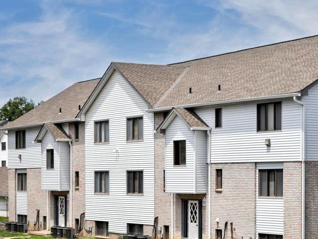 2 BR, 1 BA Apartment 1221 Gold Coast Road Unit 1201 09, Papillion, NE 68046