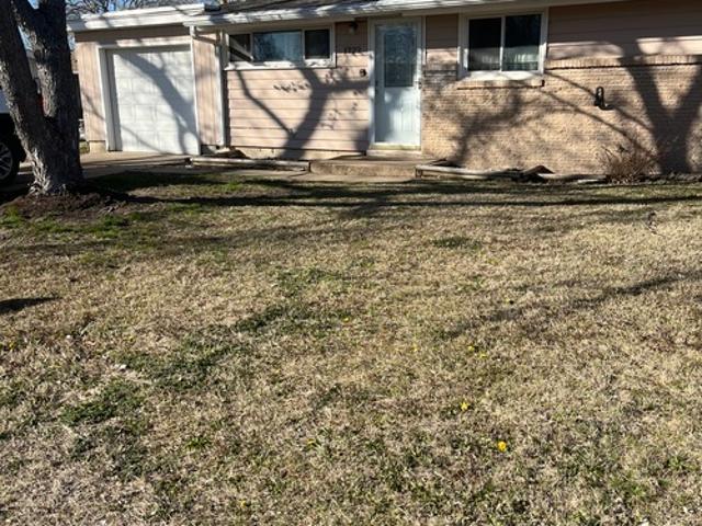 2 BR, 1 BA Apartment 1222 Midland St, Salina, KS 67401