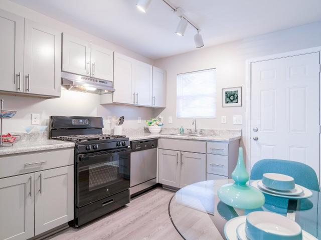 2 BR, 1 BA Apartment 1225 Fairburn Rd Unit XX3, Atlanta, GA 30331