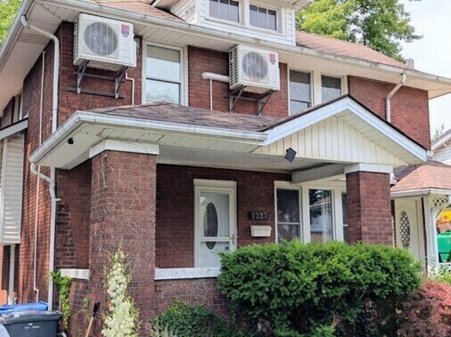 2 BR, 1 BA Apartment 1227 Gladstone Ave, Windsor, ON N8X 1H3