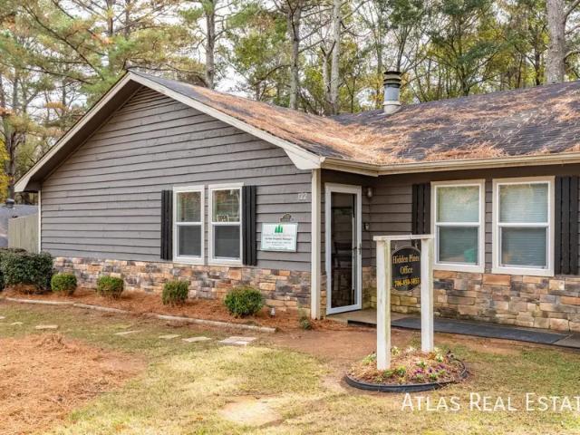 2 BR, 1 BA Apartment 122 Sir Matthew Road, Athens, GA 30607