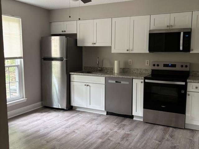 2 BR, 1 BA Apartment 1230 West 24th Avenue, Covington, LA 70433
