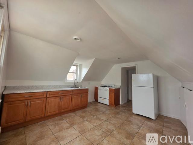 2 BR, 1 BA Apartment 127 West 29th Street, Unit 3, Bayonne, NJ 07002