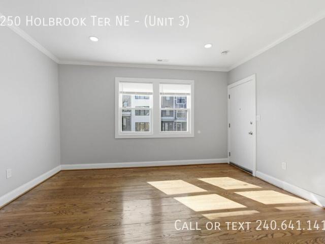 2 BR, 1 BA Apartment 1250 Holbrook Ter NE, Washington, DC 20002