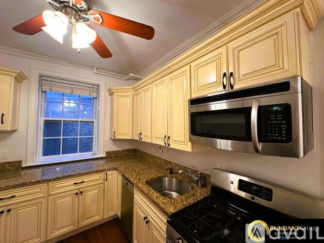 2 BR, 1 BA Apartment 1253 Beacon St, Unit #3BB, Brookline, MA 02446