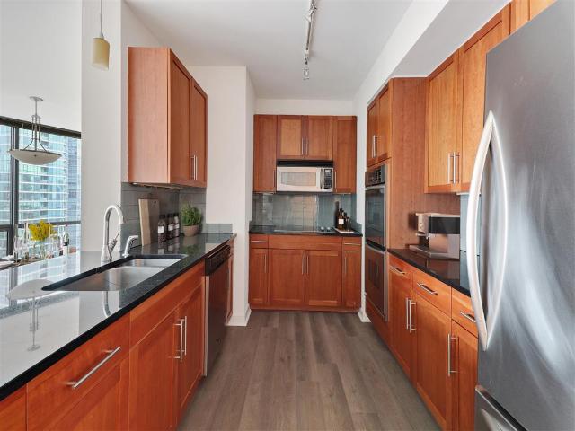 2 BR, 1 BA Apartment 1255 South Michigan Avenue Unit 00 2410, Chicago, IL 60605