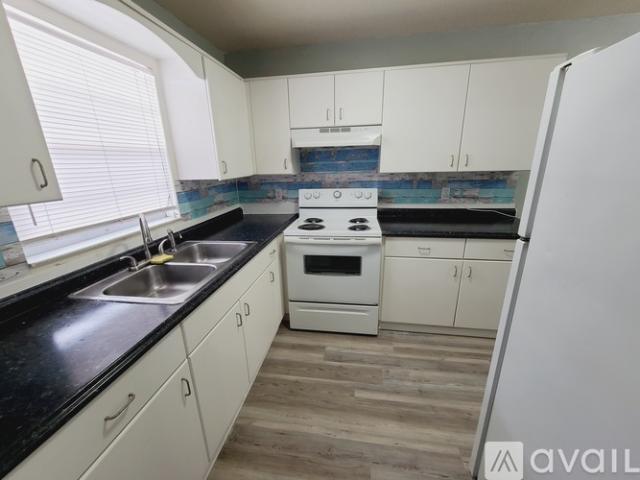 2 BR, 1 BA Apartment 125 S Orchard St, Unit 210, Ormond Beach, FL 32174