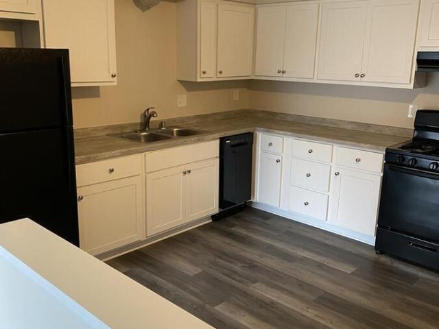 2 BR, 1 BA Apartment 12804 W Hampton Ave, Butler, WI 53007