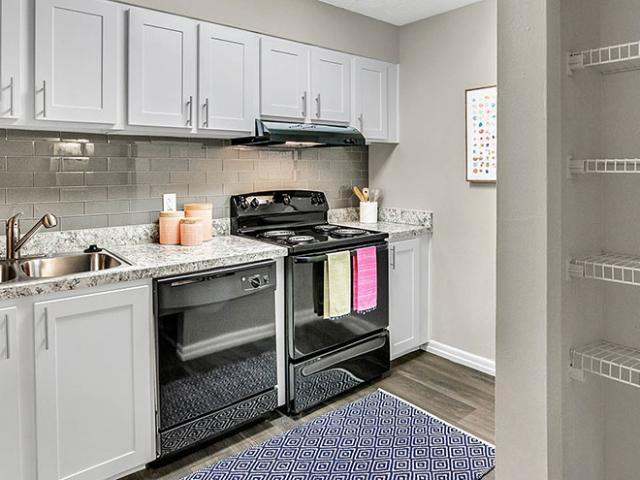 2 BR, 1 BA Apartment 1280 102nd Avenue North Unit 01 106, Saint Petersburg, FL 33716