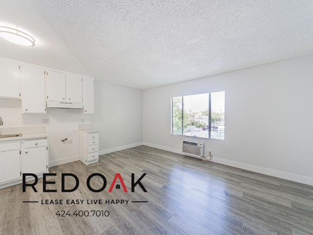2 BR, 1 BA Apartment 12883 San Fernando Rd, Sylmar, CA 91342