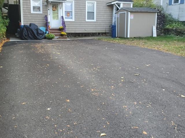 2 BR, 1 BA Apartment 128 Weare St, Unit Floor 2, Lawrence, MA 01843