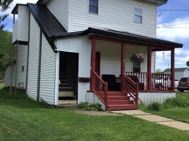 2 BR, 1 BA Apartment 128 River Street, Unit Upper, Salamanca, NY 14779