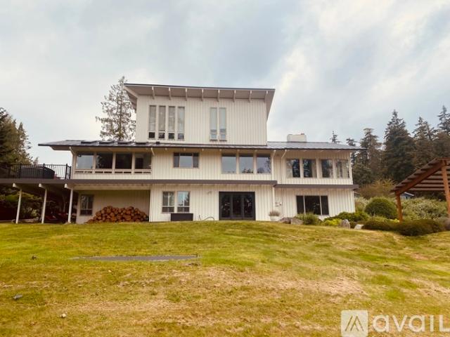 2 BR, 1 BA Apartment 12904 Eagle Drive, Unit B, Burlington, WA 98233