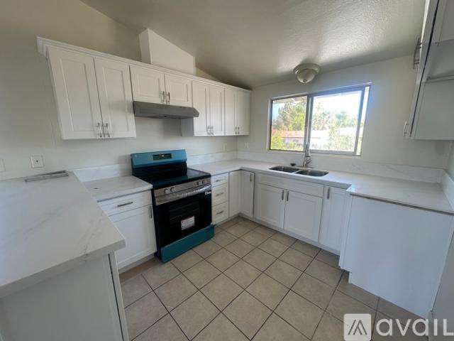 2 BR, 1 BA Apartment 12935 Abbott Court, Unit F, Garden Grove, CA 92841