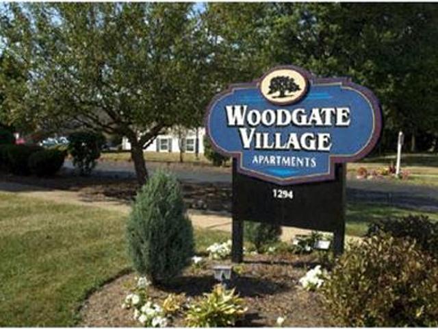 2 BR, 1 BA Apartment 1294 Hadcock Rd. Unit 101 Unit 1282 203, Brunswick, OH 44212