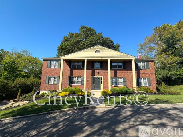 2 BR, 1 BA Apartment 1294 Herlin Pl, Unit 4, Cincinnati, OH 45208