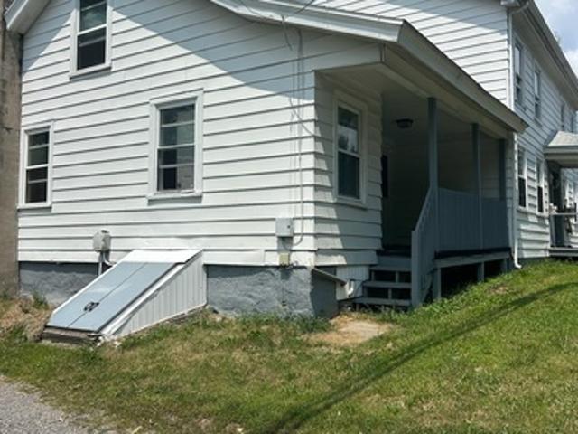 2 BR, 1 BA Apartment 1297 Lakeland Drive, Unit 1, Scott, PA 18433