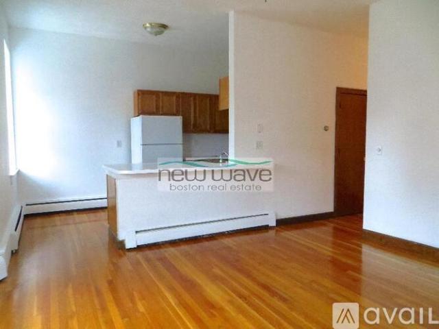 2 BR, 1 BA Apartment 12 Columbus Square, Unit 6, Boston, MA 02118