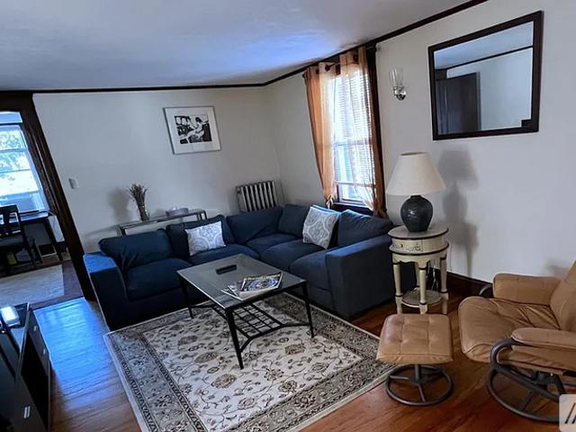 2 BR, 1 BA Apartment 12 Homer St, Unit 2, Watertown, MA 02472