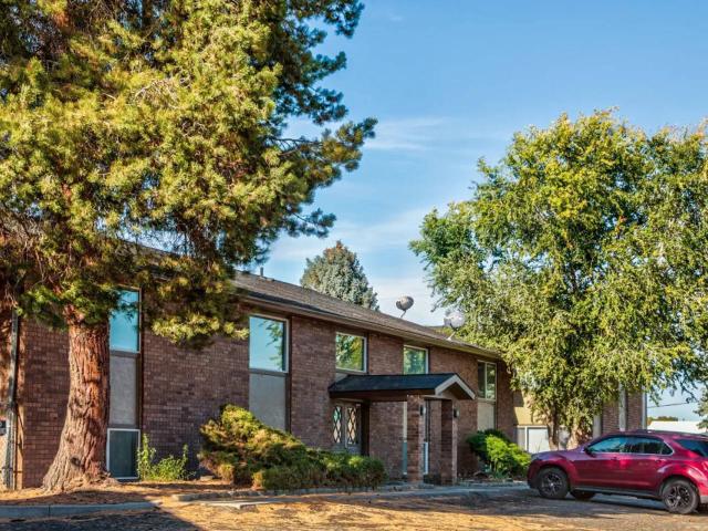 2 BR, 1 BA Apartment 12 S Morain St Unit 12D, Kennewick, WA 99336