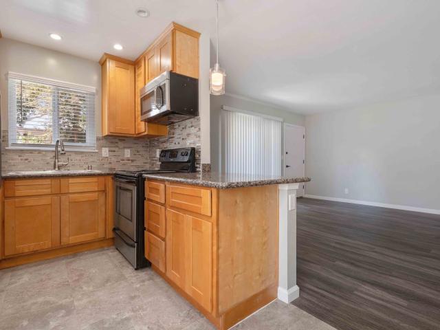 2 BR, 1 BA Apartment 133 North Temple Drive Unit 028, Milpitas, CA 95035